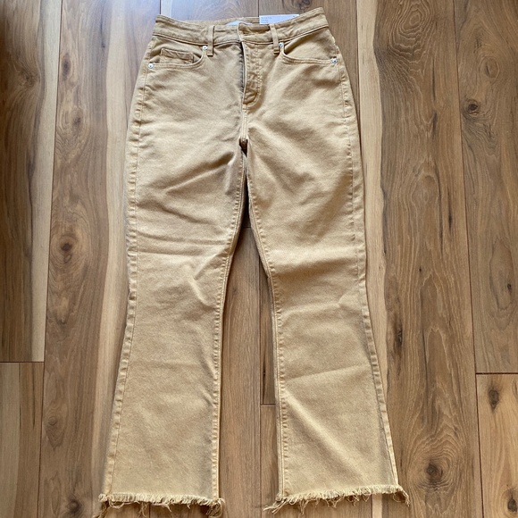 LOFT | Jeans | Brand New Curvy Fit Loft Kick Crop | Poshmark